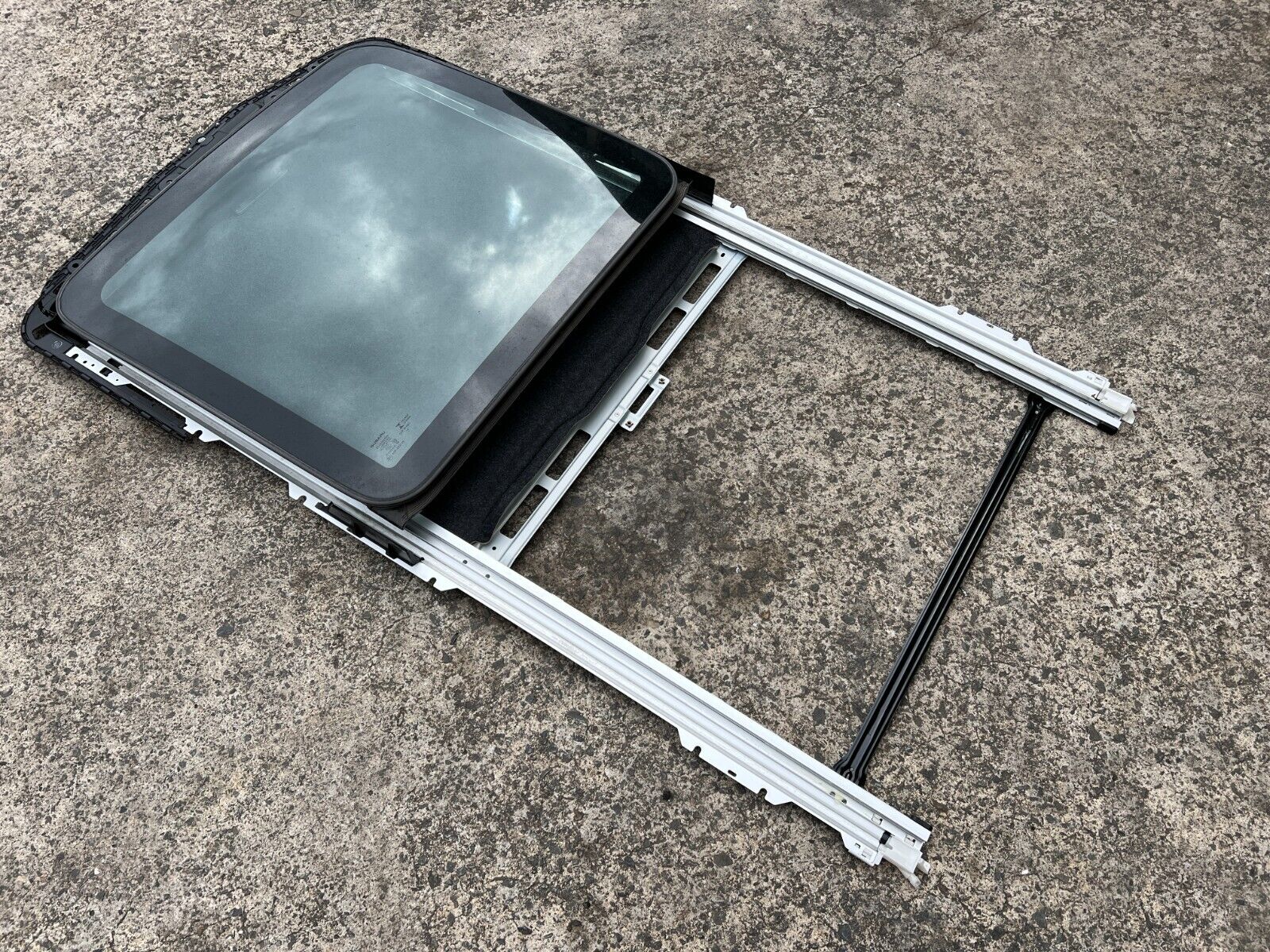 Subaru Forester SJ 2012 -18 Electric Sun Roof Top Glass Sunroof Skylig ...