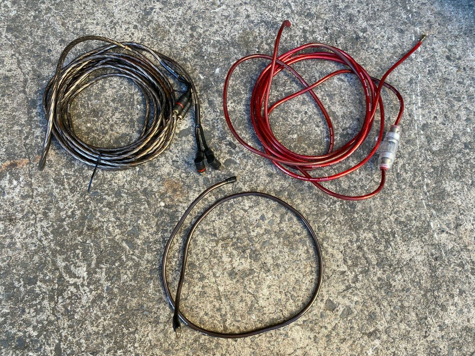 SONY Sub Amp Amplifier Car Audio Unit Stereo Speaker Fuse Earth RCA Wi ...